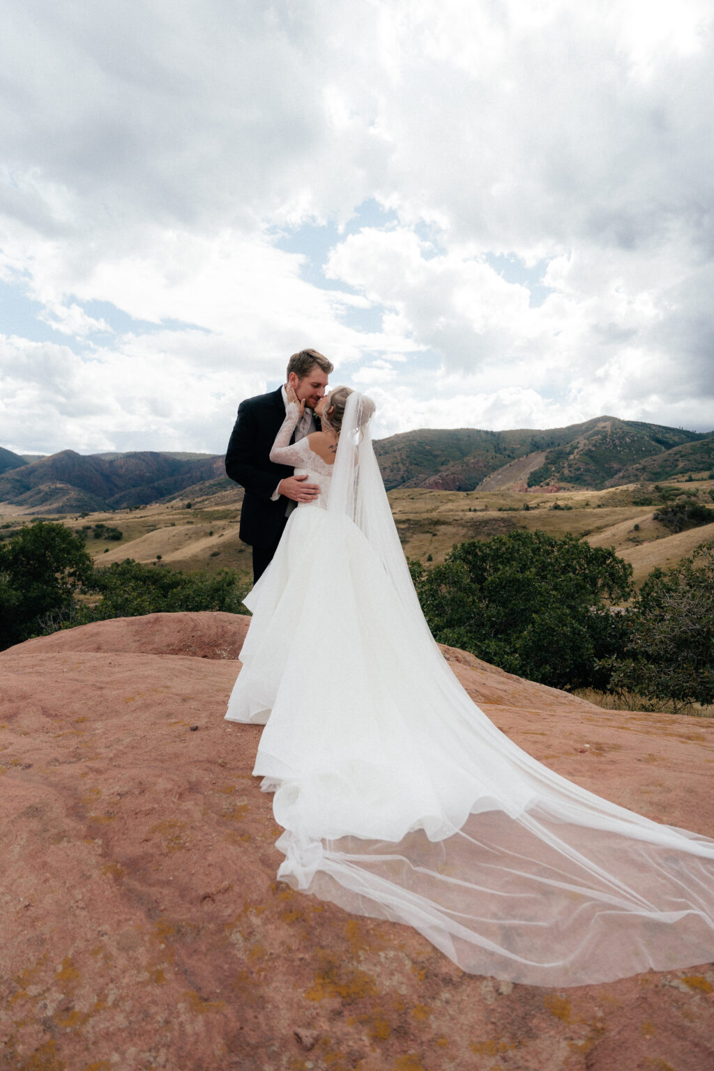 Playful Couple Western Engagement - cheyennebradfordphotography.com